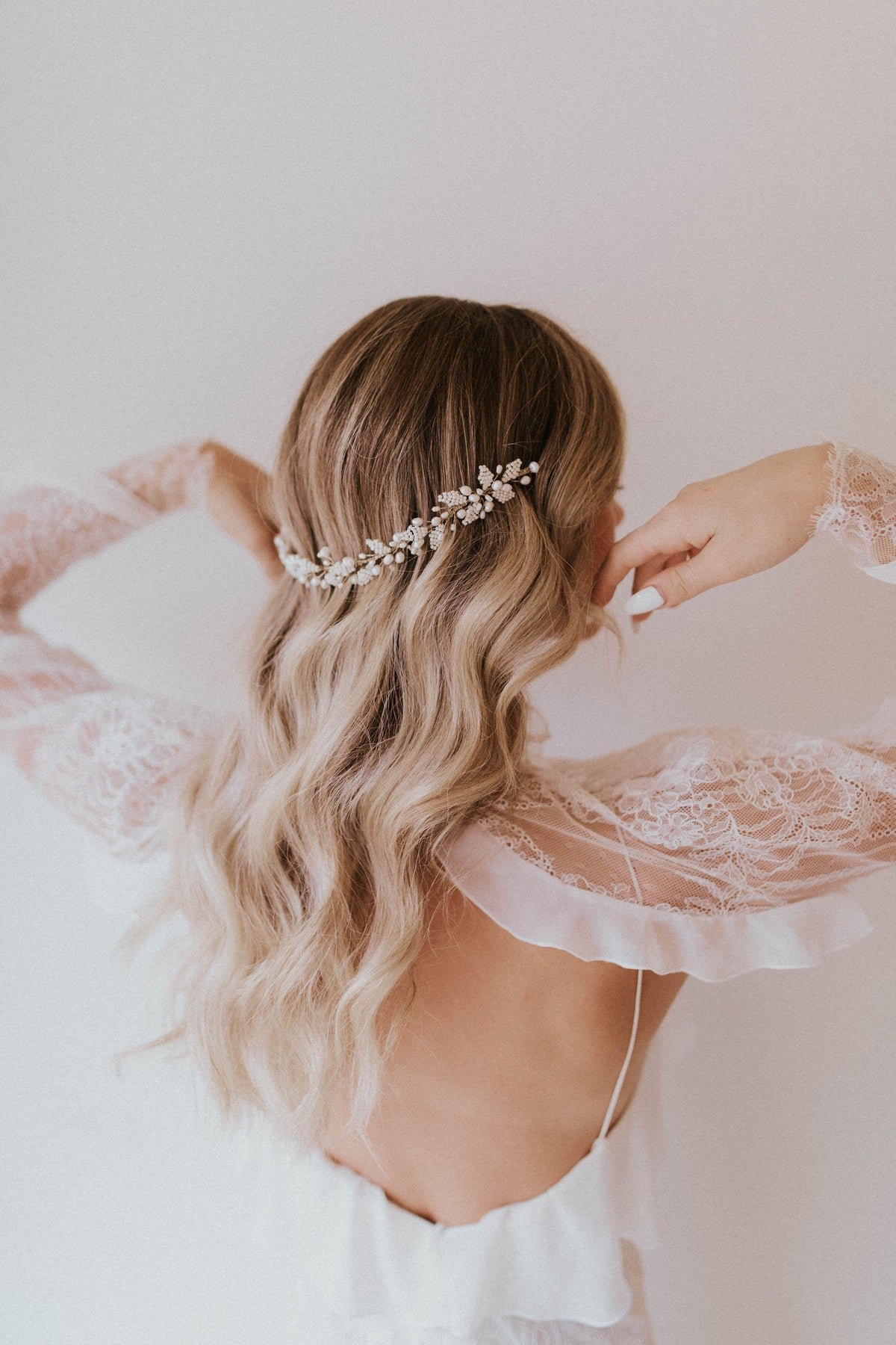 Everything You Need to Know About Wedding Dress Accessories